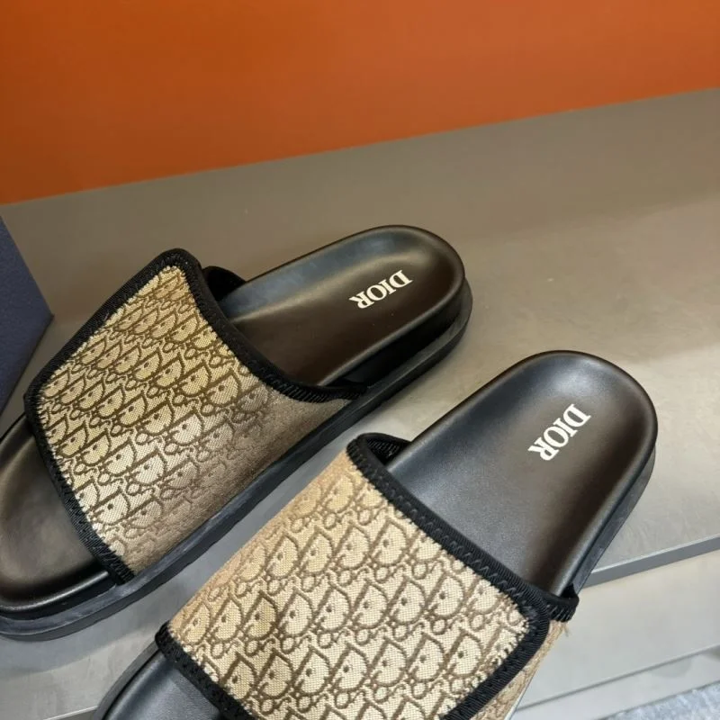 Accurate model Christian Dior Slippers
