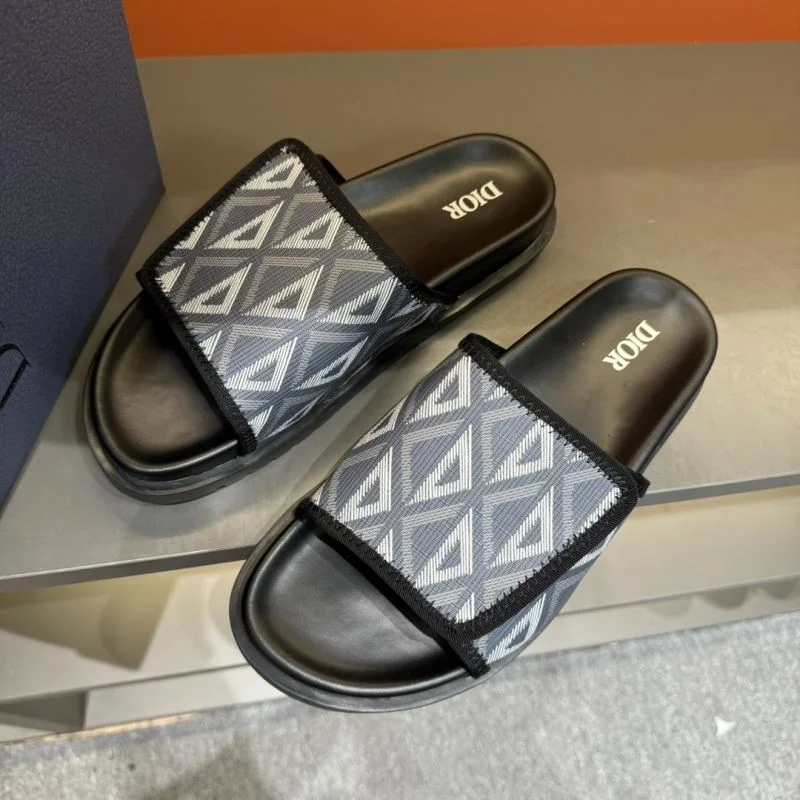 1:1 copy Christian Dior Slippers