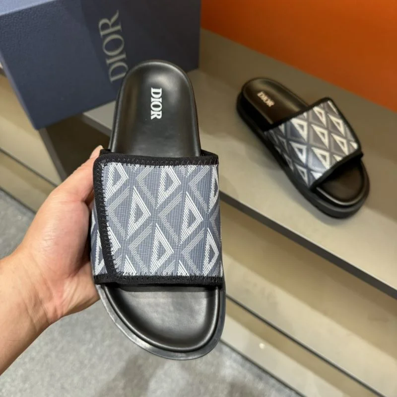1:1 copy Christian Dior Slippers