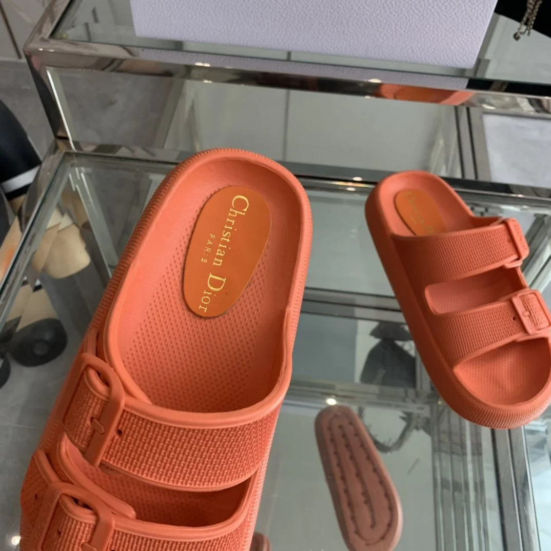 Discounted Christian Dior Slippers