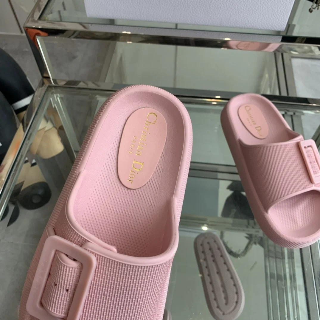 Inexpensive Christian Dior Slippers