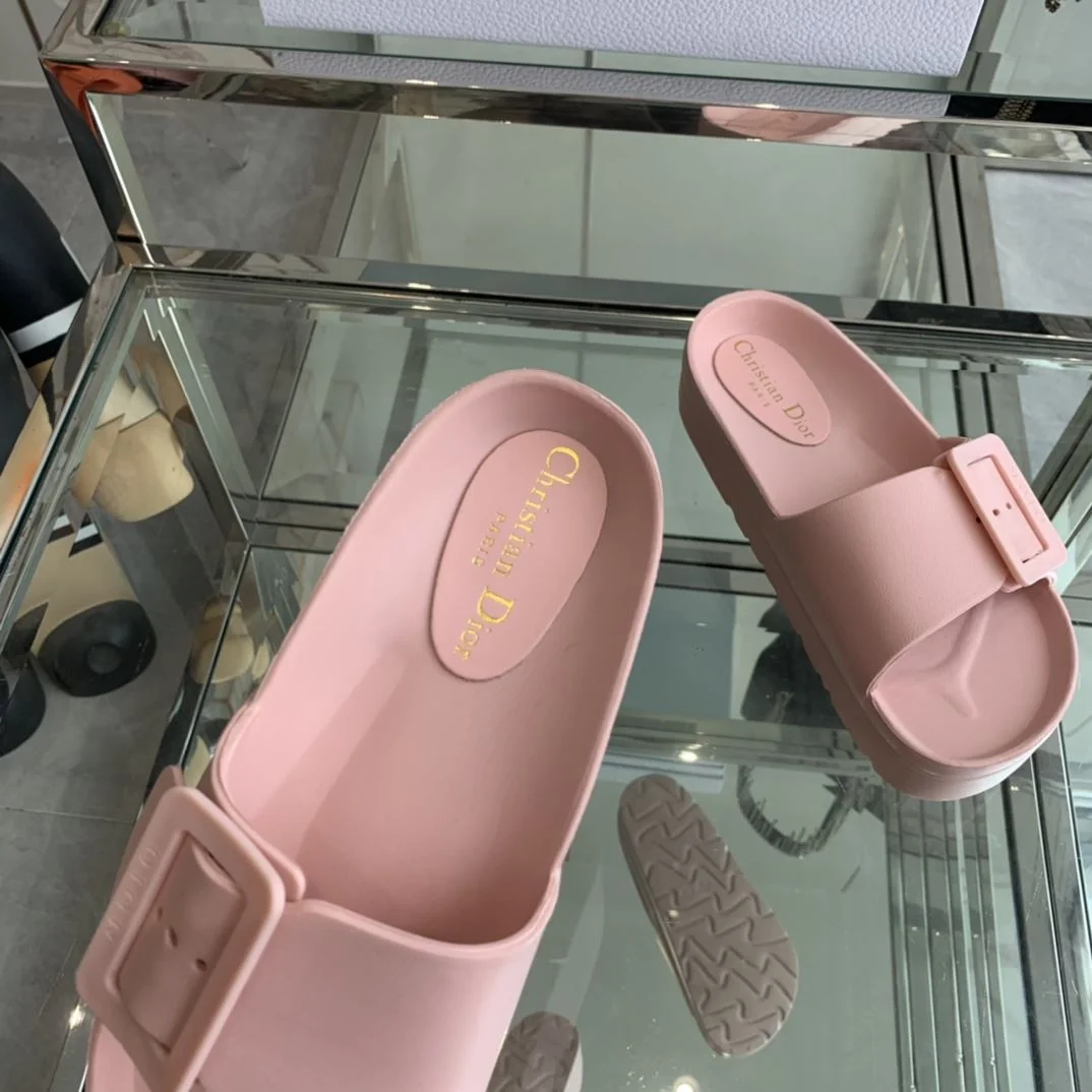 Inexpensive Christian Dior Slippers