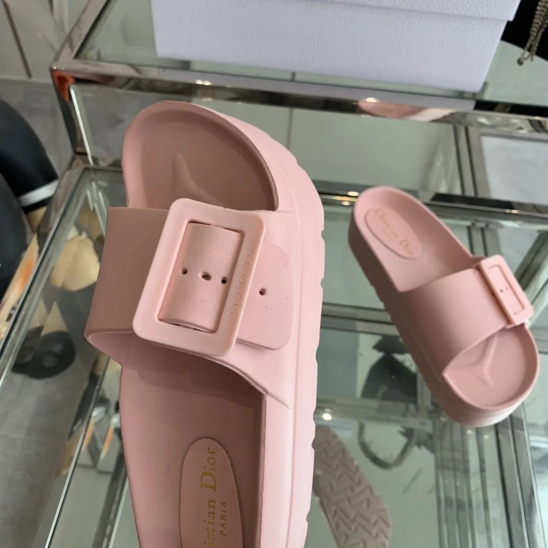 Inexpensive Christian Dior Slippers