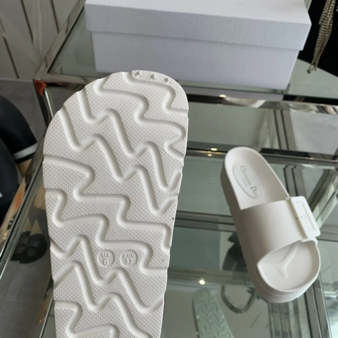 Top mirror Christian Dior Slippers