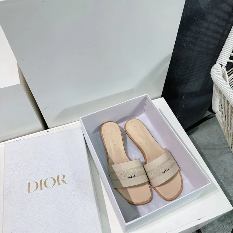Inexpensive Christian Dior Slippers