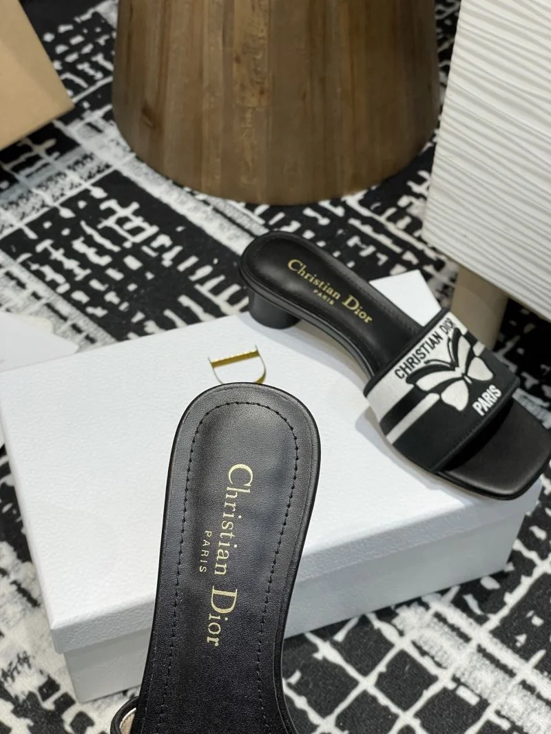 Bargain Christian Dior Slippers