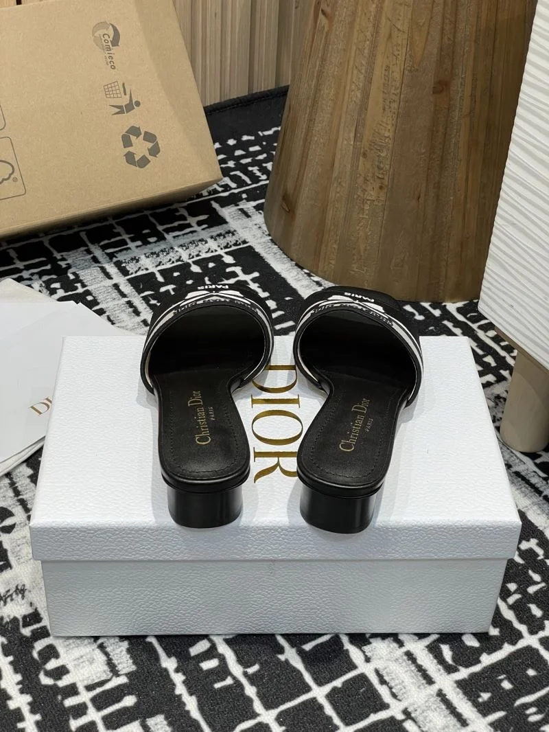 Bargain Christian Dior Slippers