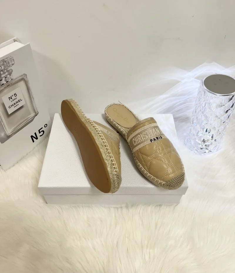 Low-cost Christian Dior Slippers