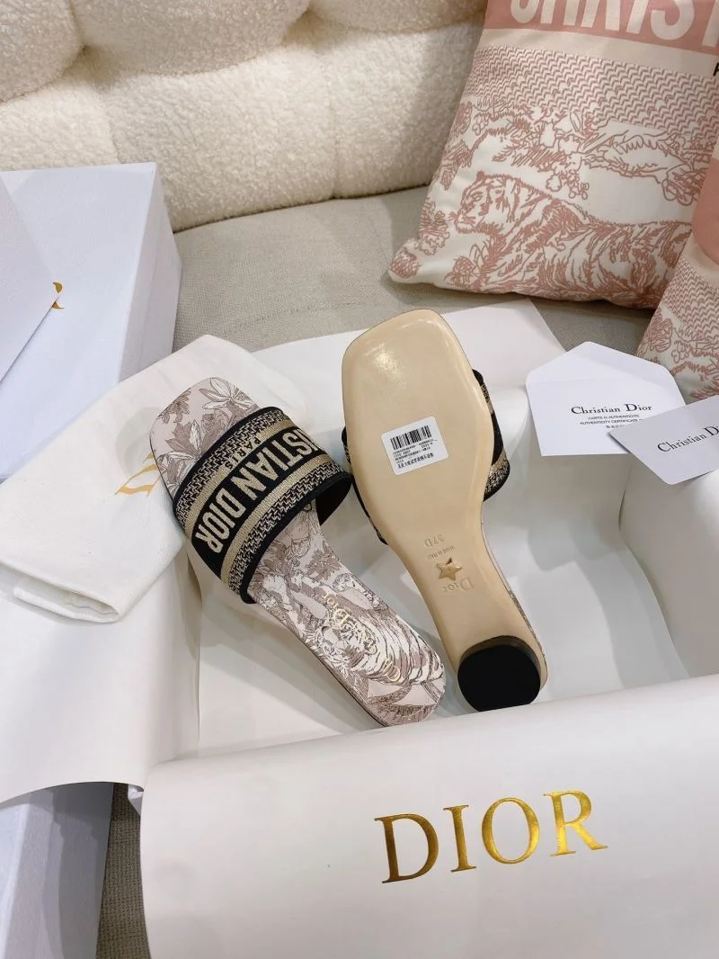 Bargain Christian Dior Slippers