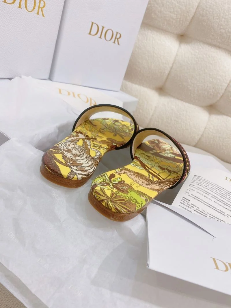 Accurate model Christian Dior Slippers
