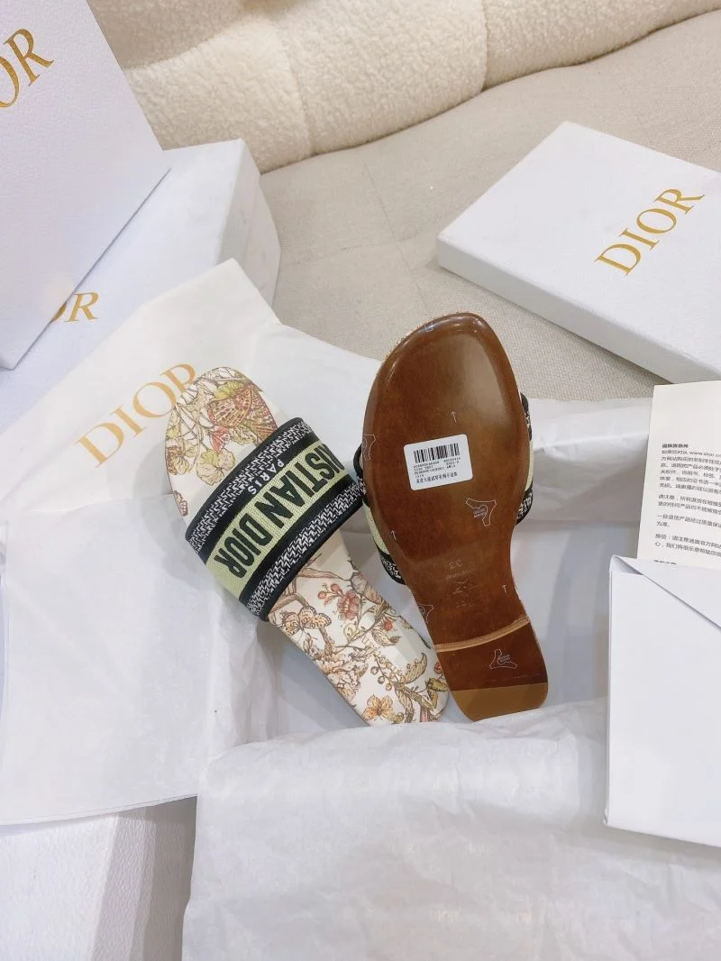 Bargain Christian Dior Slippers