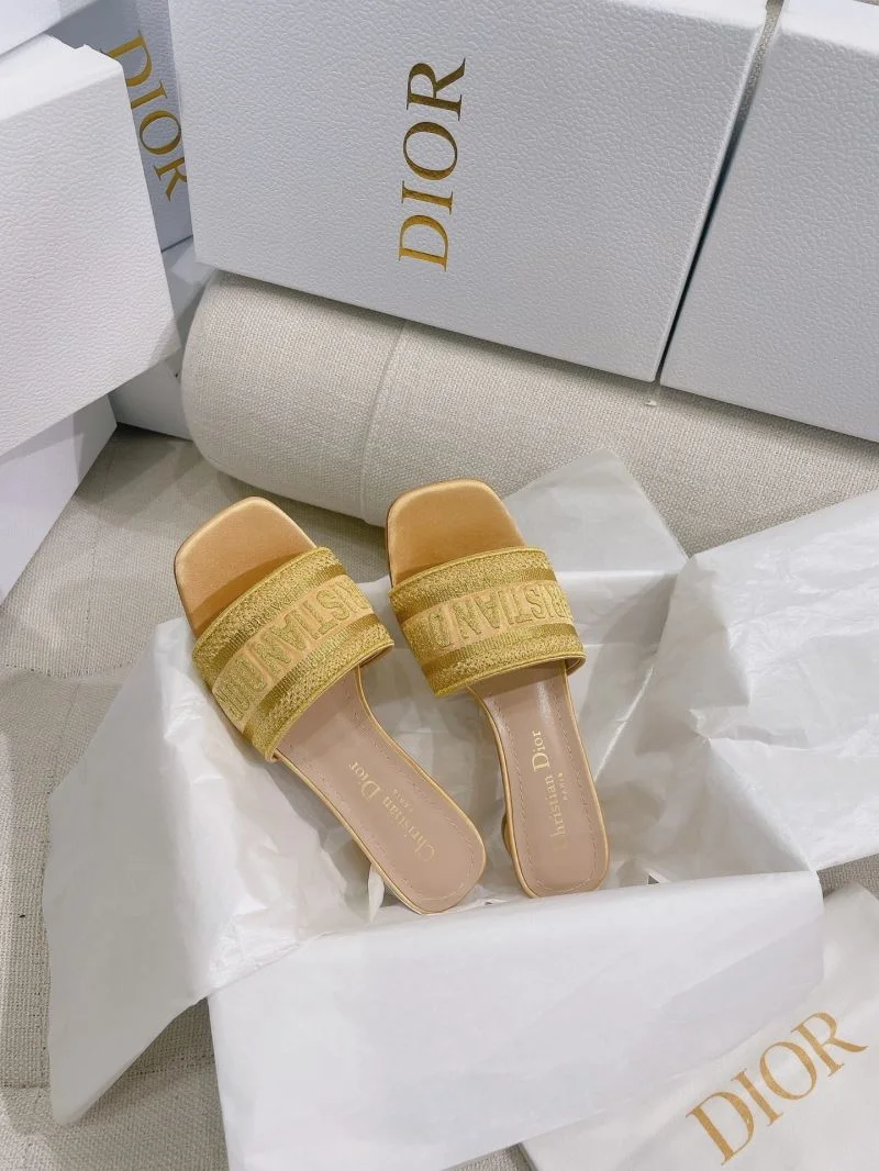 Accurate model Christian Dior Slippers