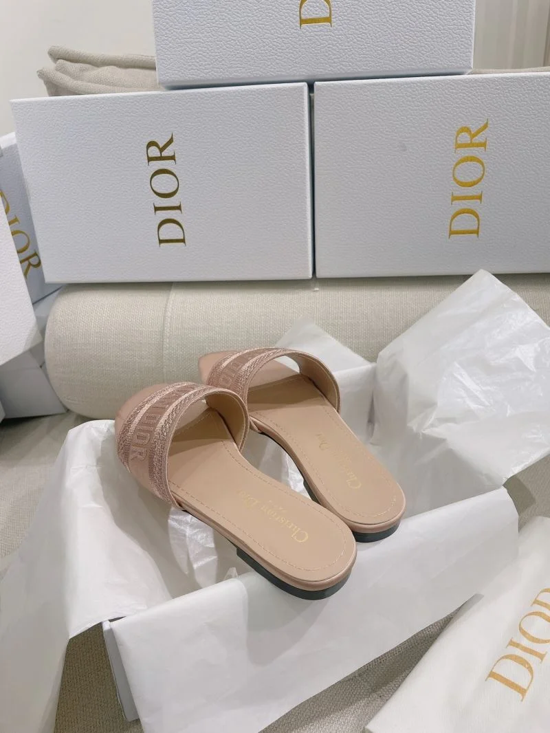 Top match Christian Dior Slippers