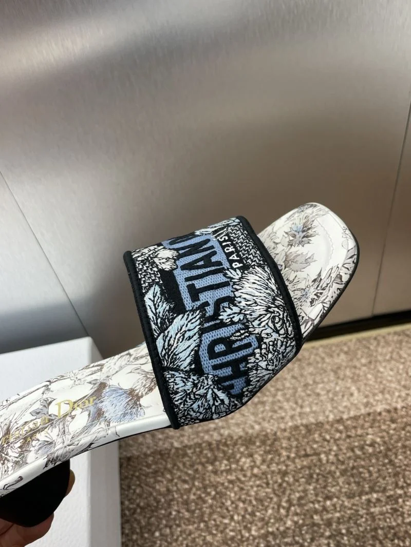 Low-cost Christian Dior Slippers