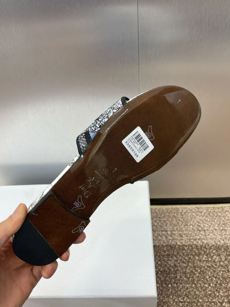 Top mirror Christian Dior Slippers