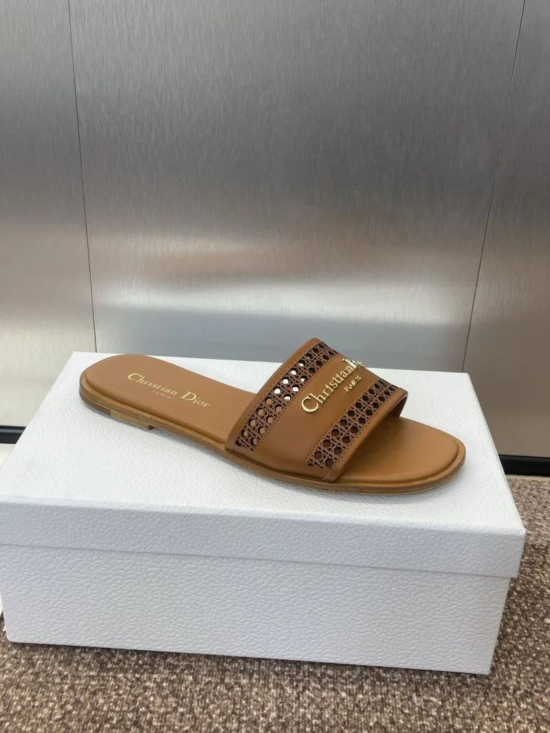 Top match Christian Dior Slippers