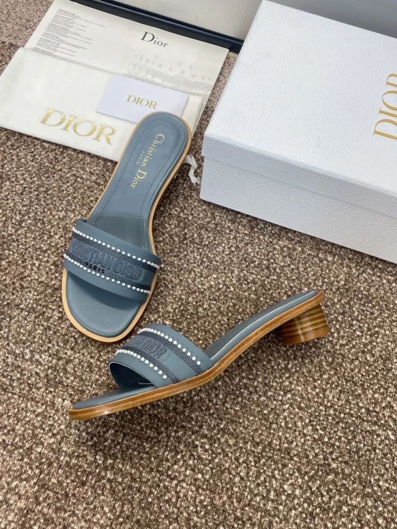 Bargain Christian Dior Slippers