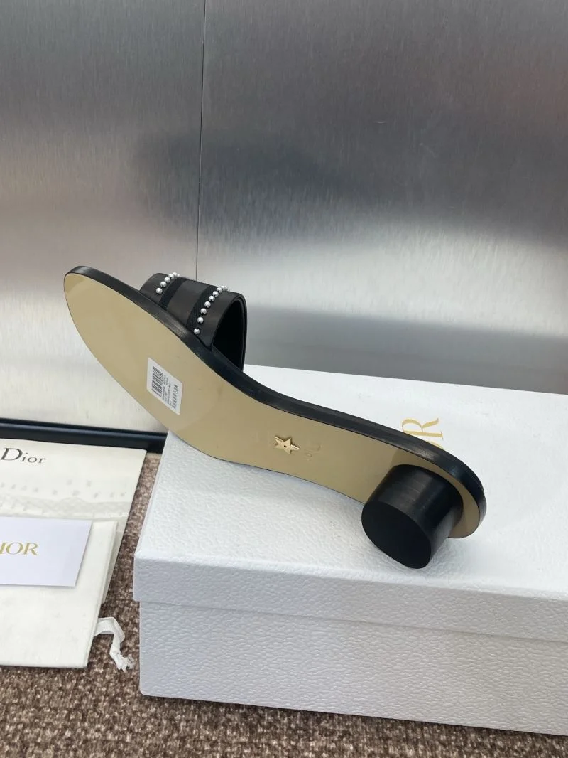 Bargain Christian Dior Slippers
