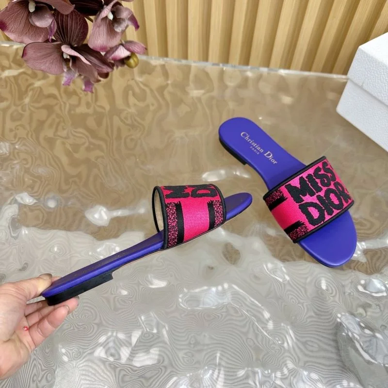 Accurate model Christian Dior Slippers
