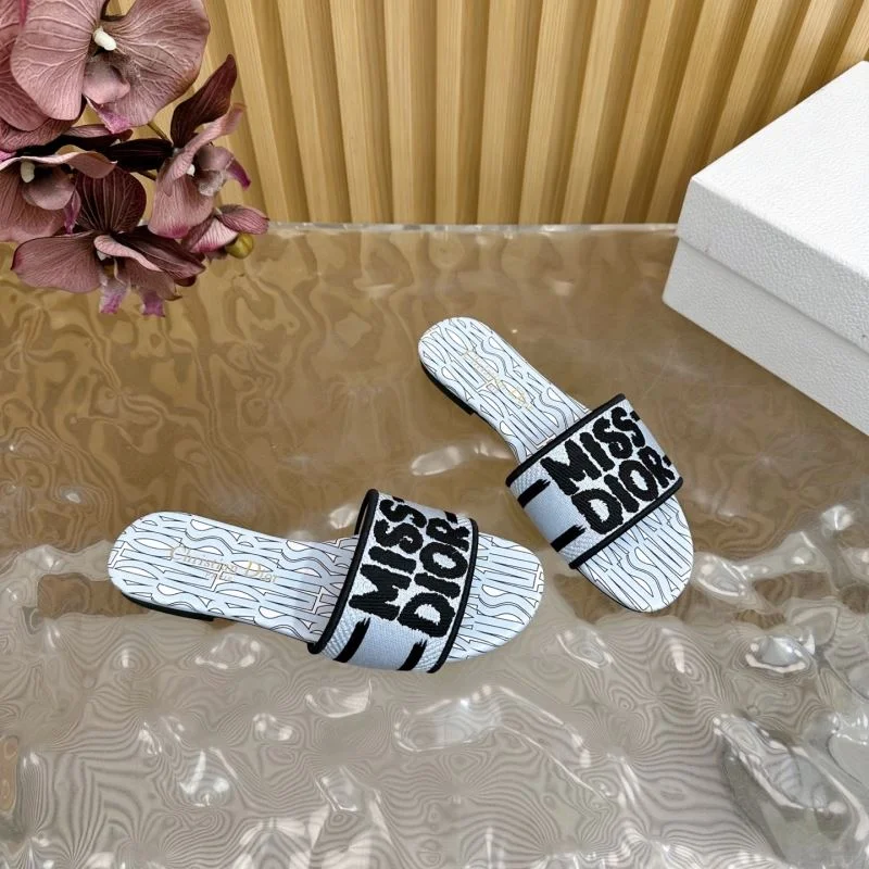 Accurate model Christian Dior Slippers