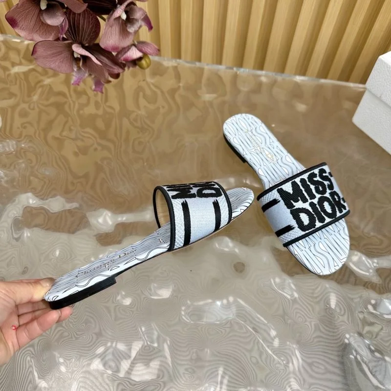Accurate model Christian Dior Slippers
