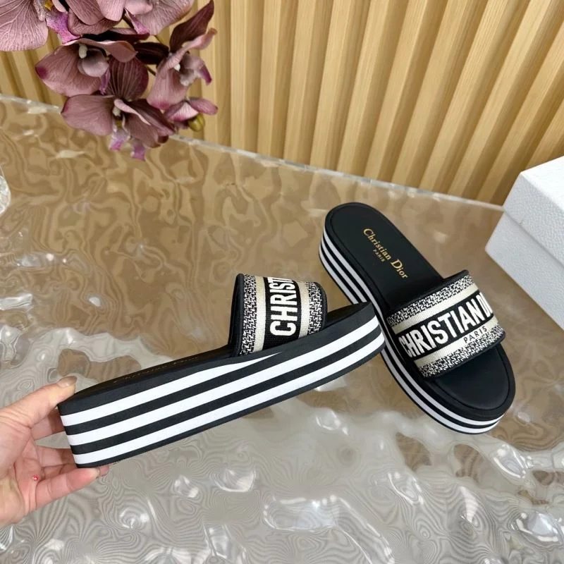 1:1 copy Christian Dior Slippers