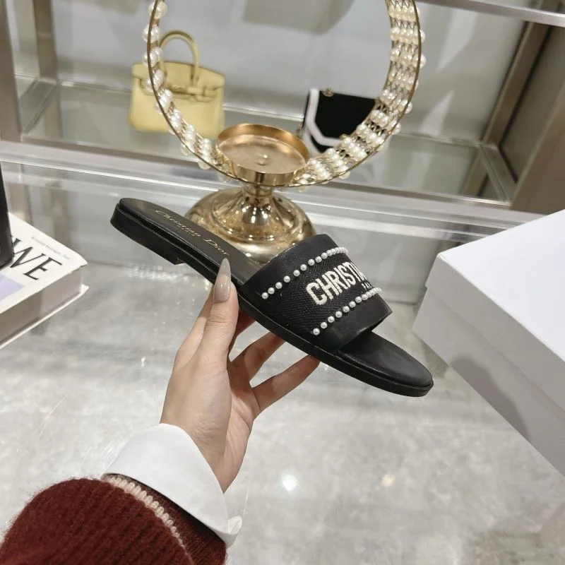 Inexpensive Christian Dior Slippers