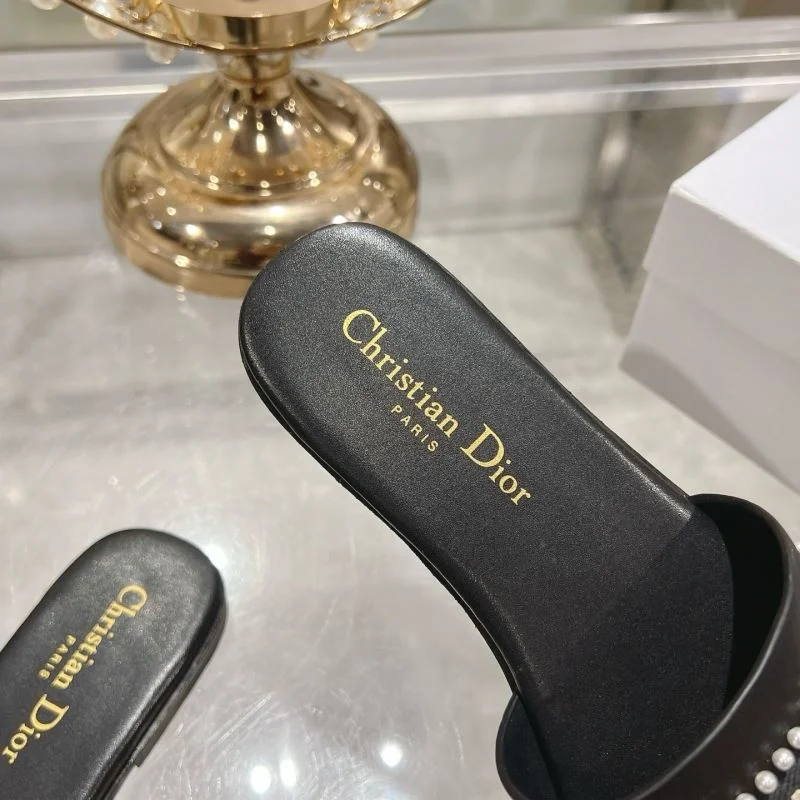 Inexpensive Christian Dior Slippers