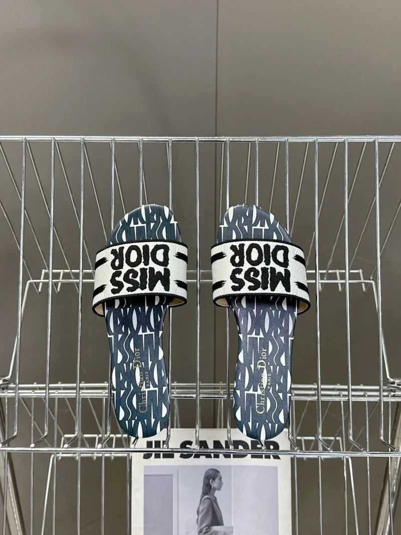 Low-cost Christian Dior Slippers