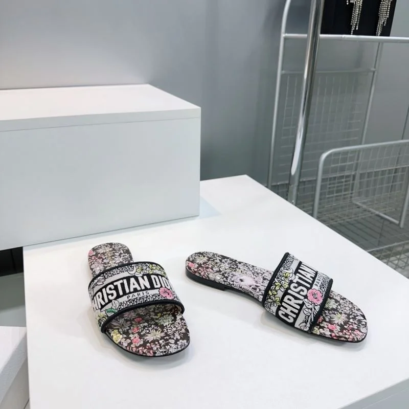Bargain Christian Dior Slippers