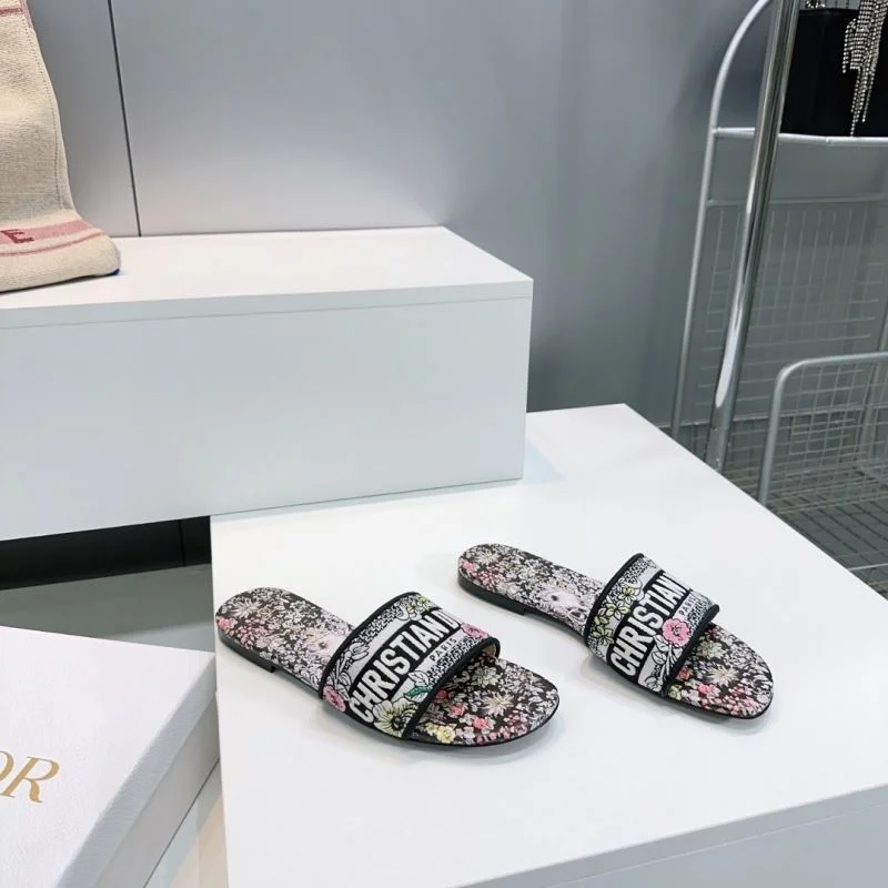 Bargain Christian Dior Slippers