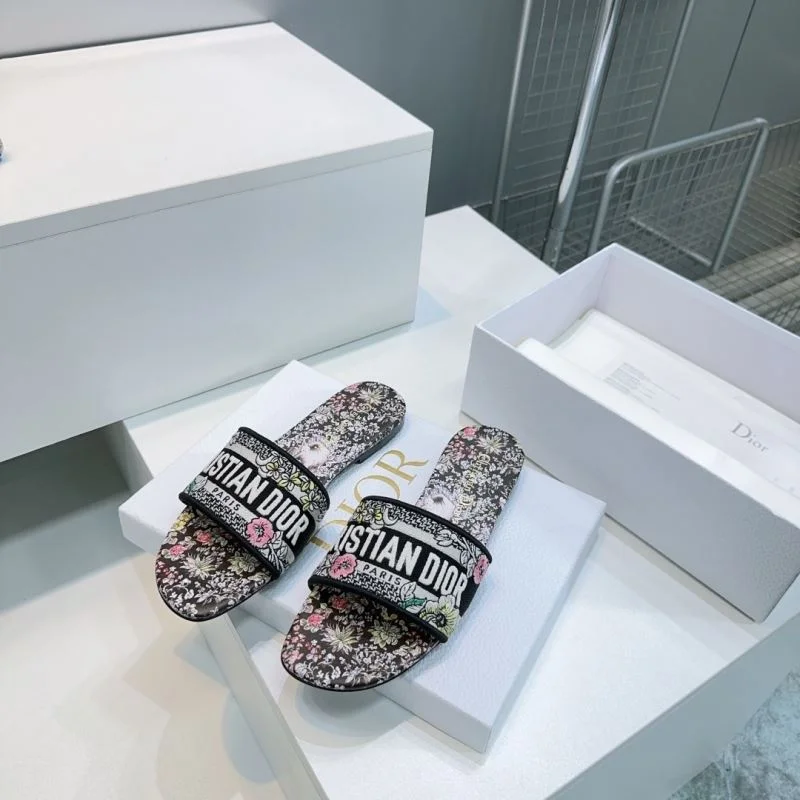 Bargain Christian Dior Slippers