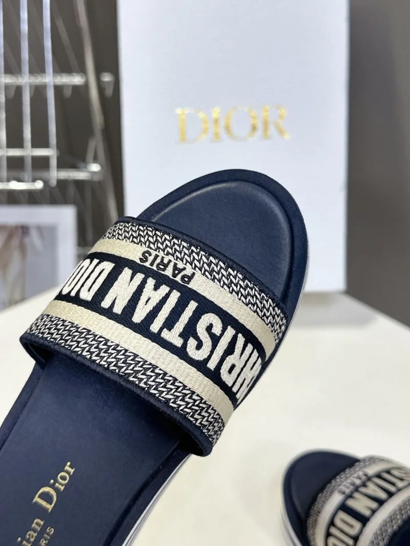 Low-cost Christian Dior Slippers