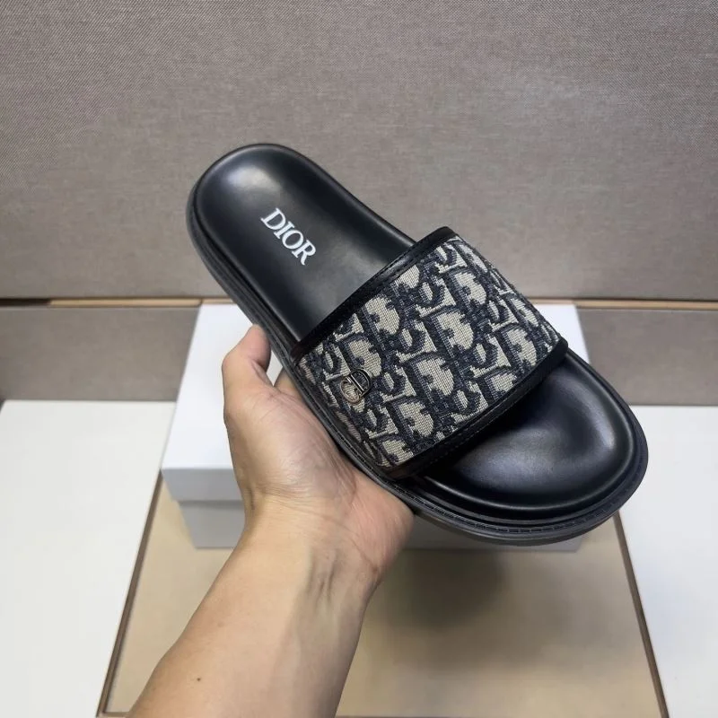 Accurate model Christian Dior Slippers