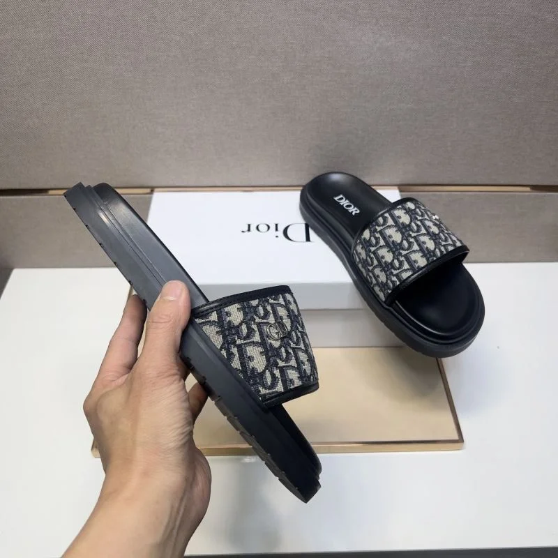Accurate model Christian Dior Slippers