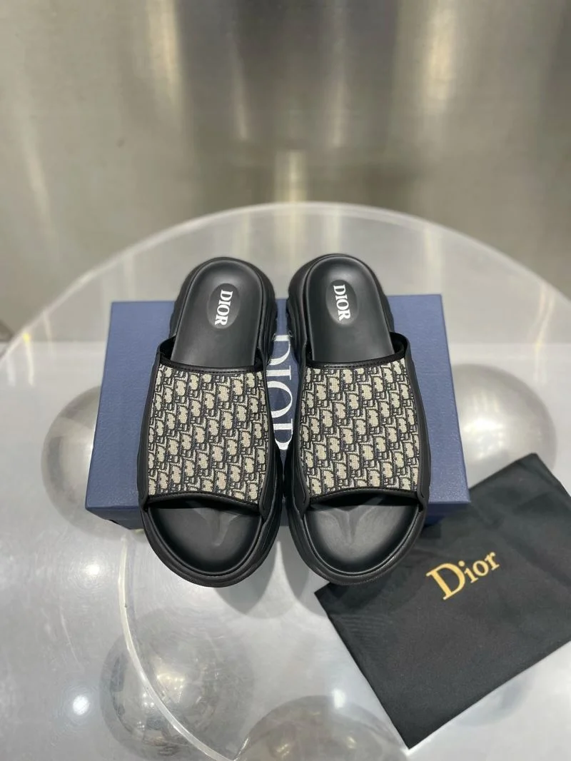 Top match Christian Dior Slippers