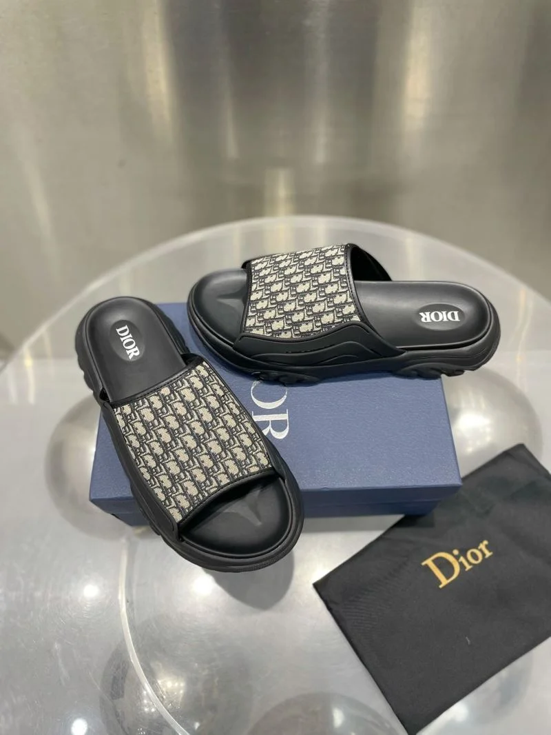 Top match Christian Dior Slippers
