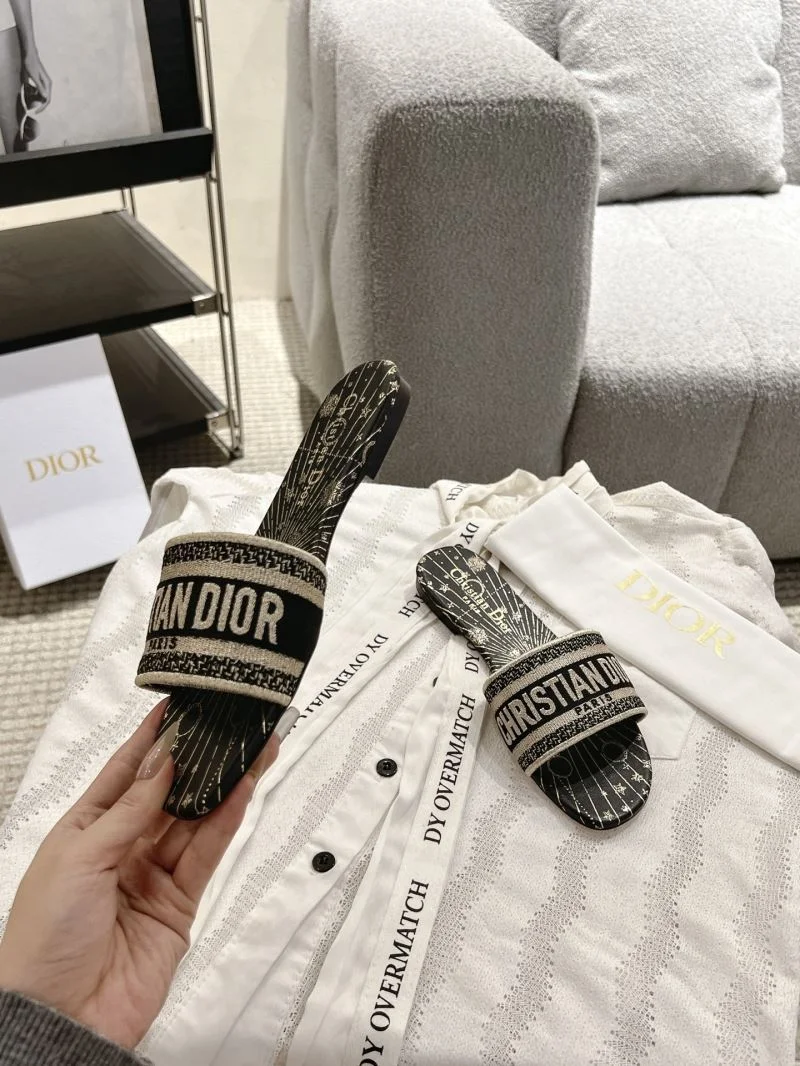 Inexpensive Christian Dior Slippers