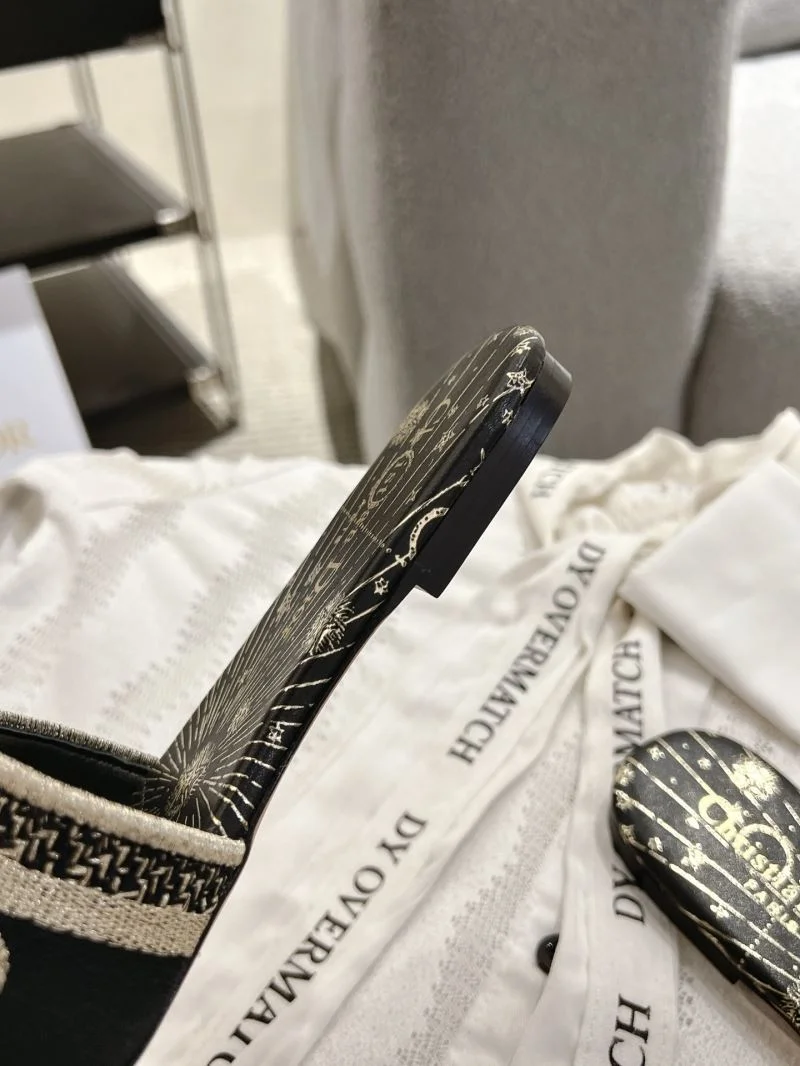 Inexpensive Christian Dior Slippers