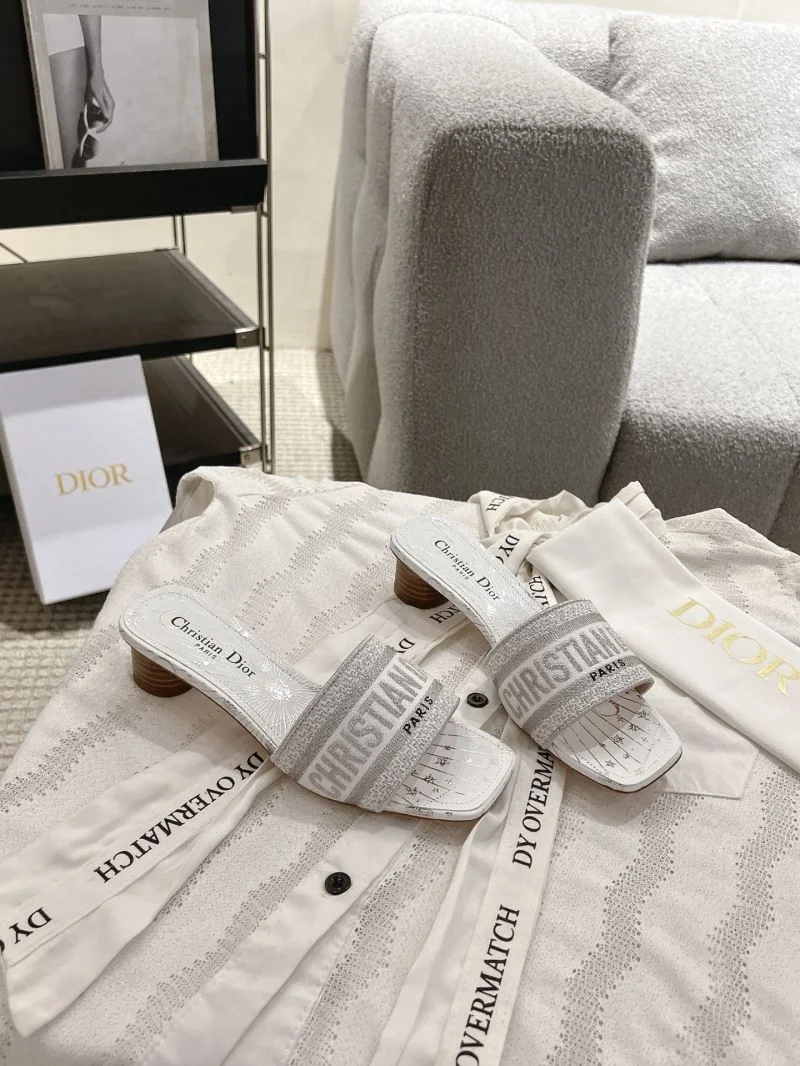 Low-cost Christian Dior Slippers