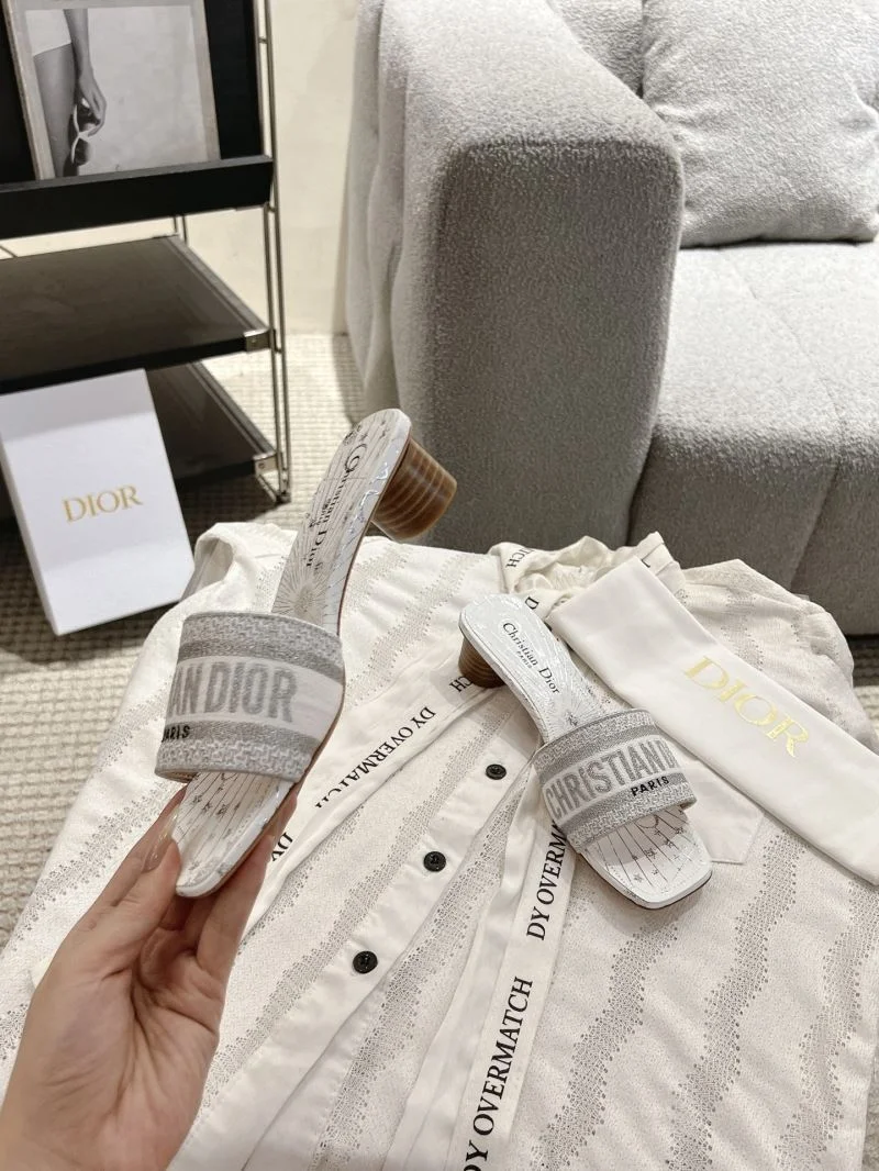 Low-cost Christian Dior Slippers