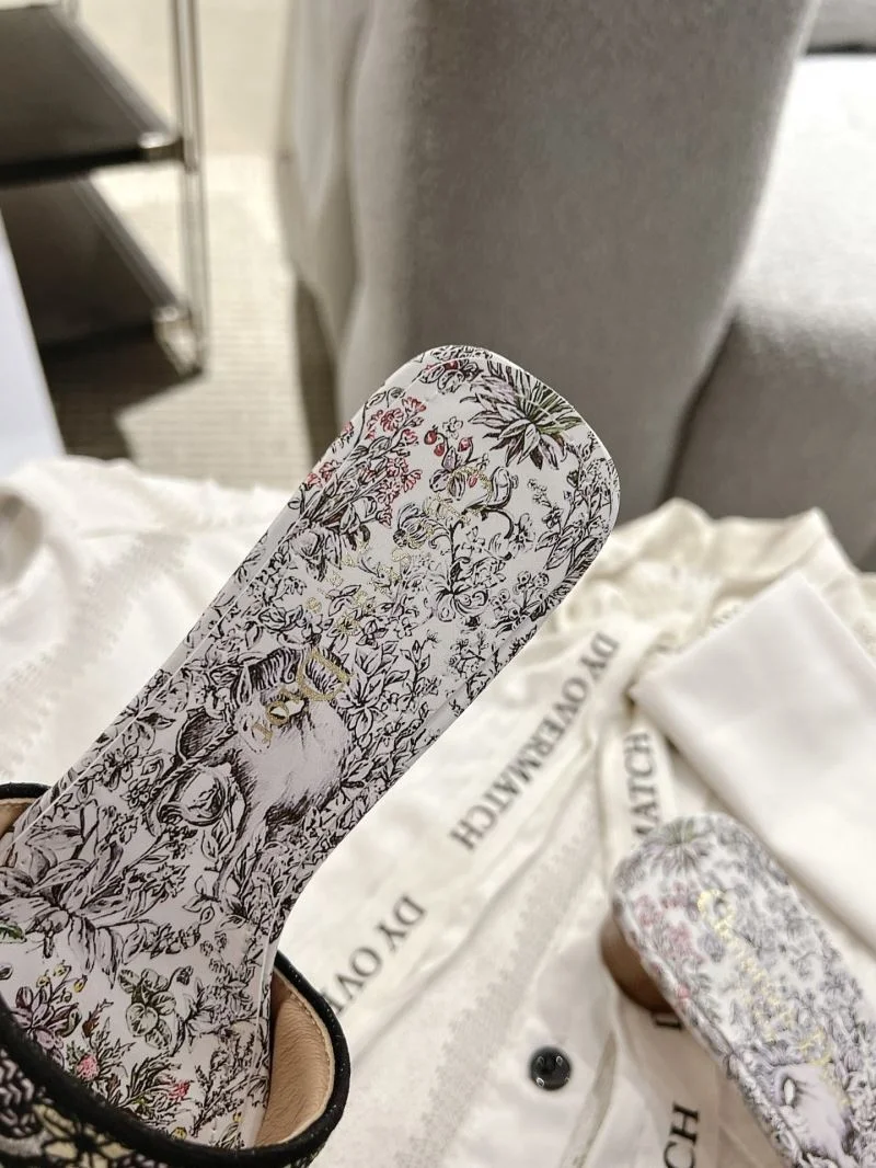 Low-cost Christian Dior Slippers
