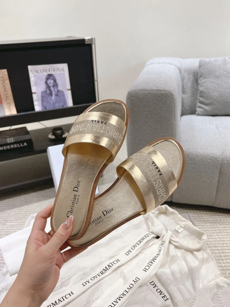 Top match Christian Dior Slippers