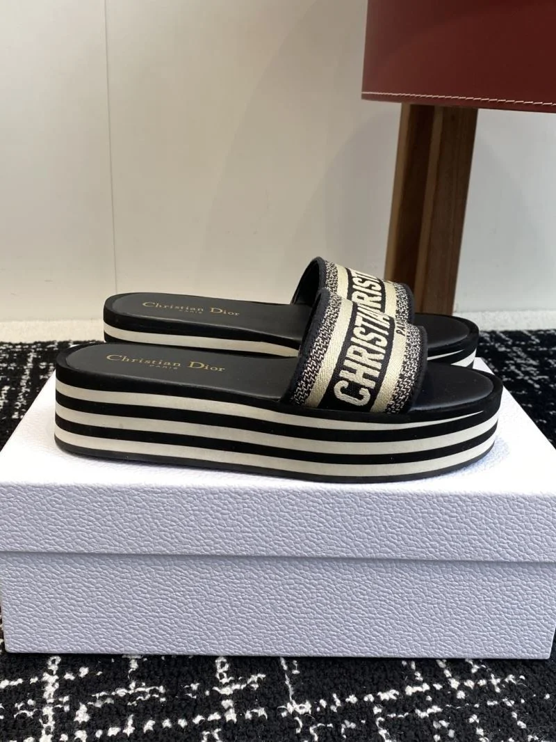 Exact replica Christian Dior Slippers