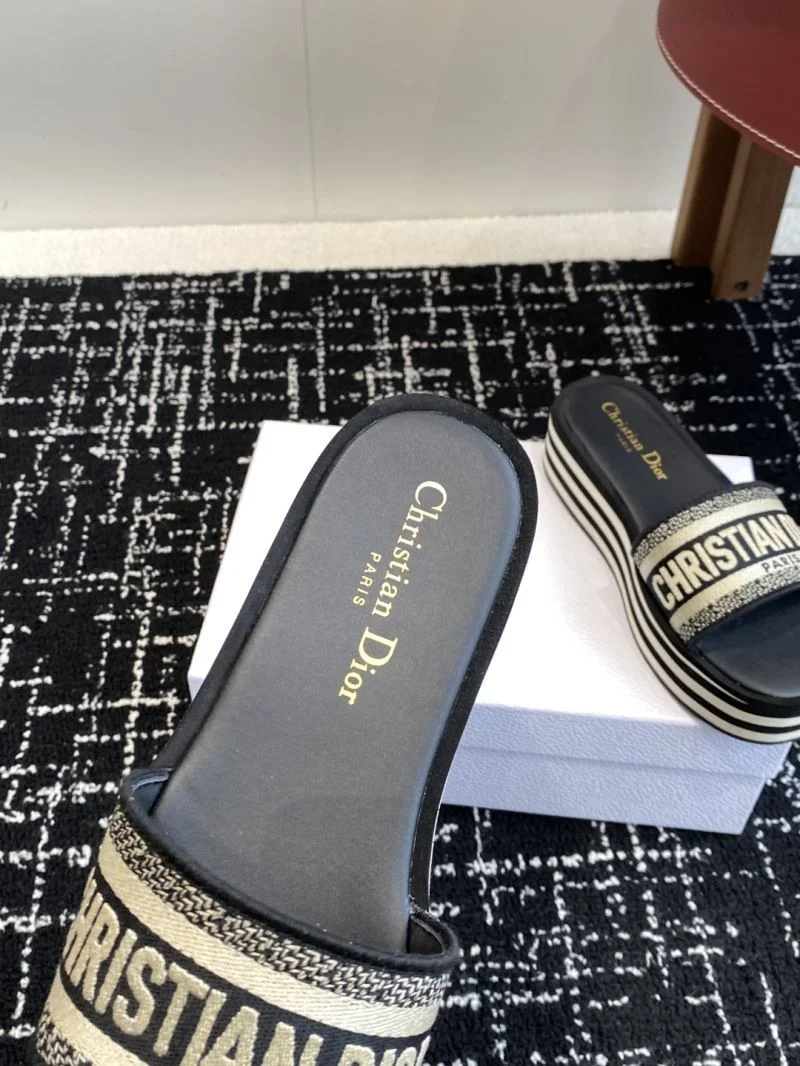 Exact replica Christian Dior Slippers