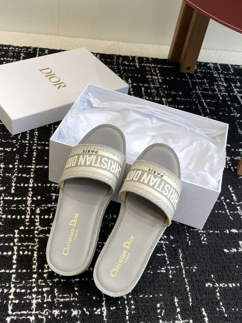 Inexpensive Christian Dior Slippers