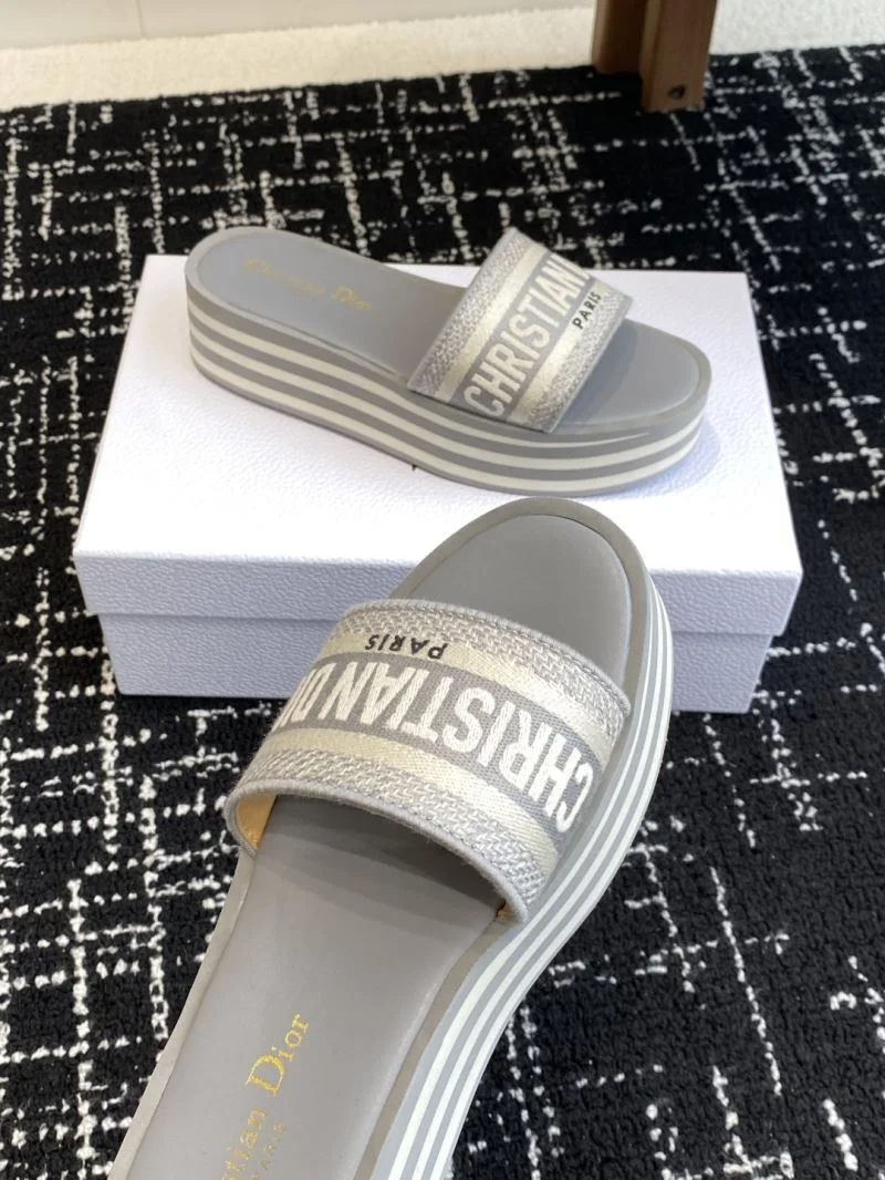 Inexpensive Christian Dior Slippers