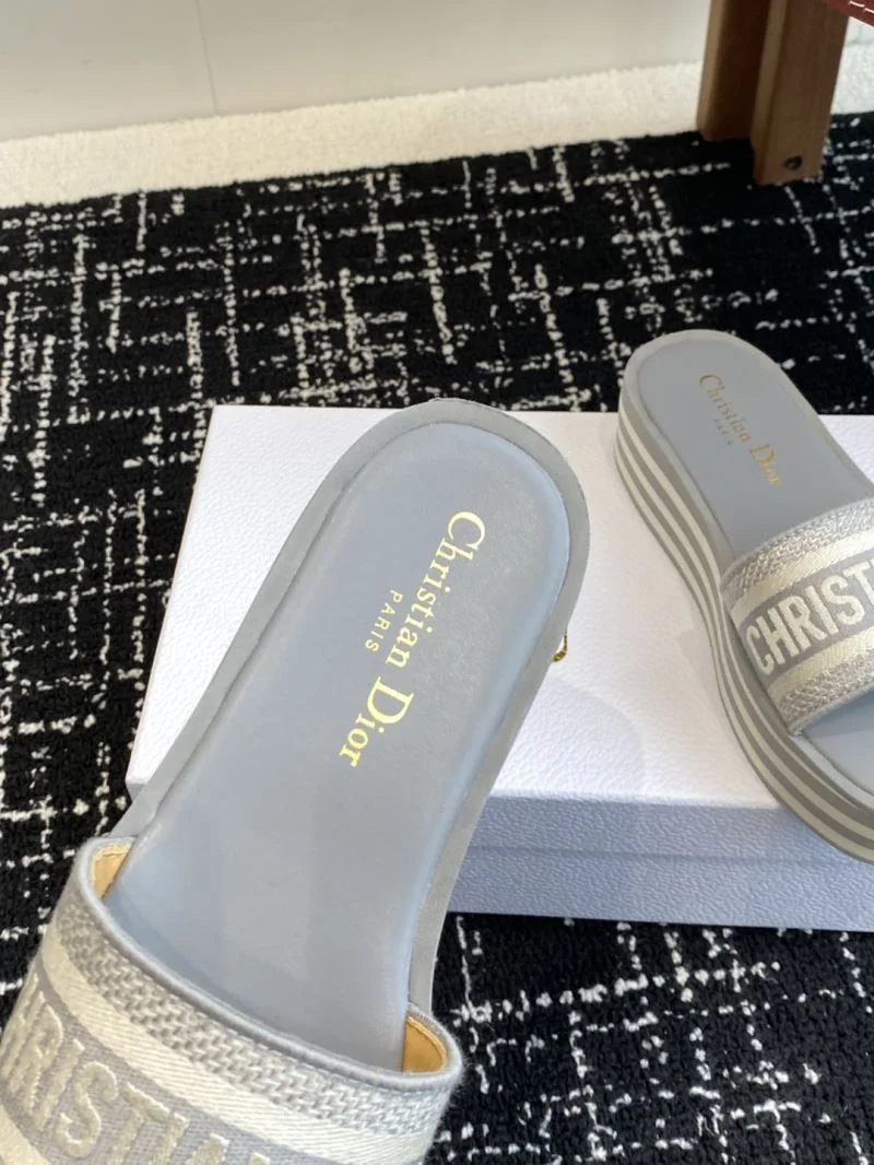 Inexpensive Christian Dior Slippers
