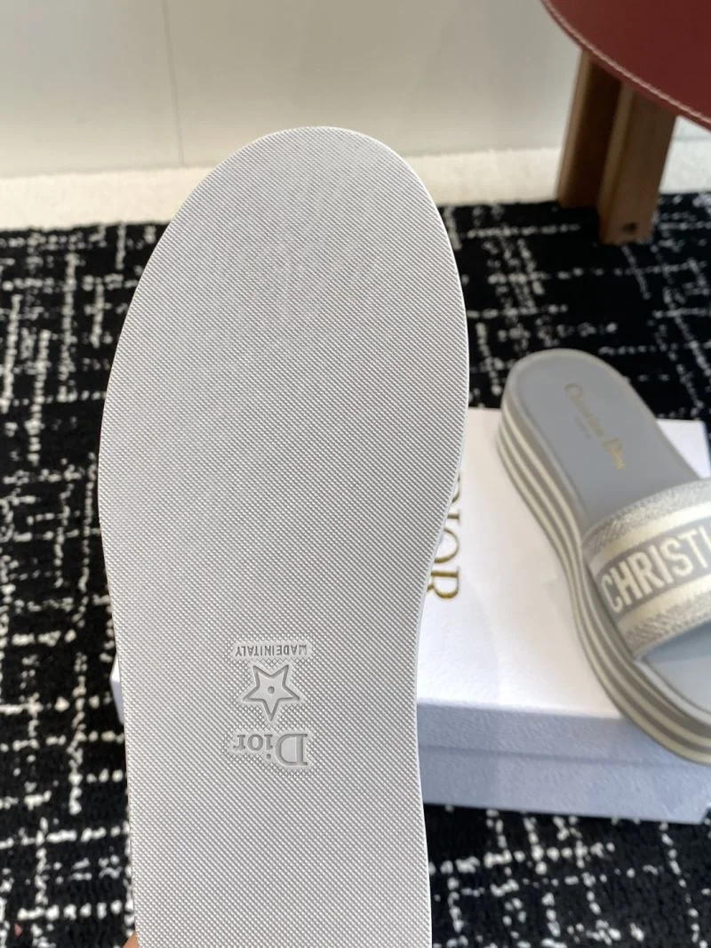 Inexpensive Christian Dior Slippers