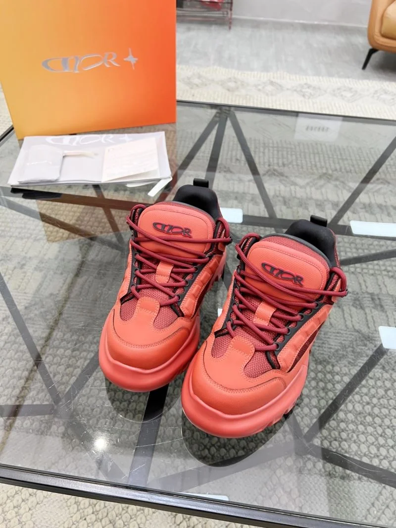 Accurate model Christian Dior Sneaker
